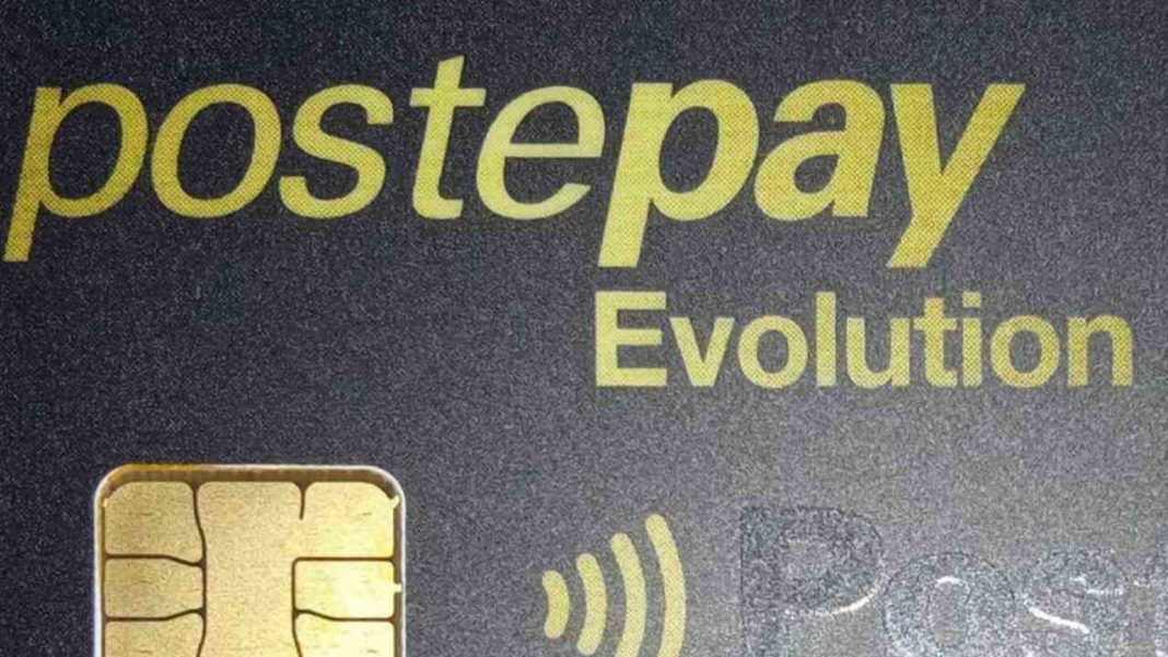 Bonus Postepay da 300 euro: come ottenerlo subito