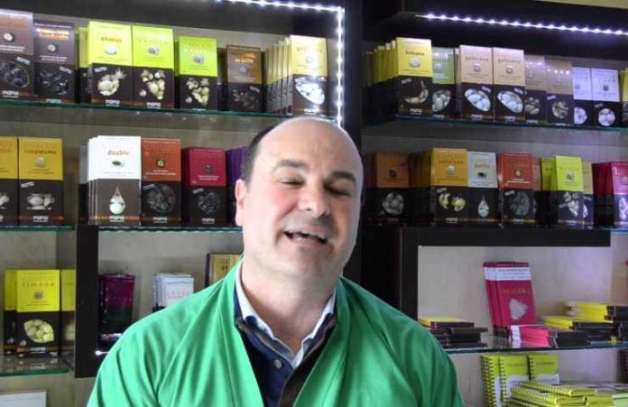 Boss in incognito, chi è Claudio Papa: patrimonio e conto in banca