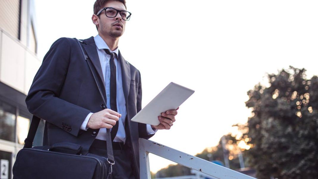 Non riesce più a tornare a lavoro: la strana storia dell'impiegato ...